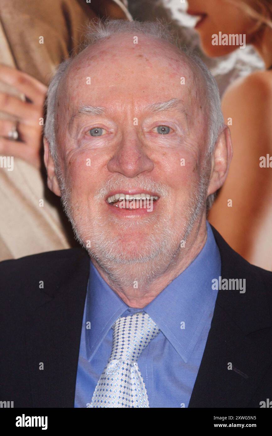 Jim Norton attends the premiere of FOX 2000 Pictures' "Water for ...