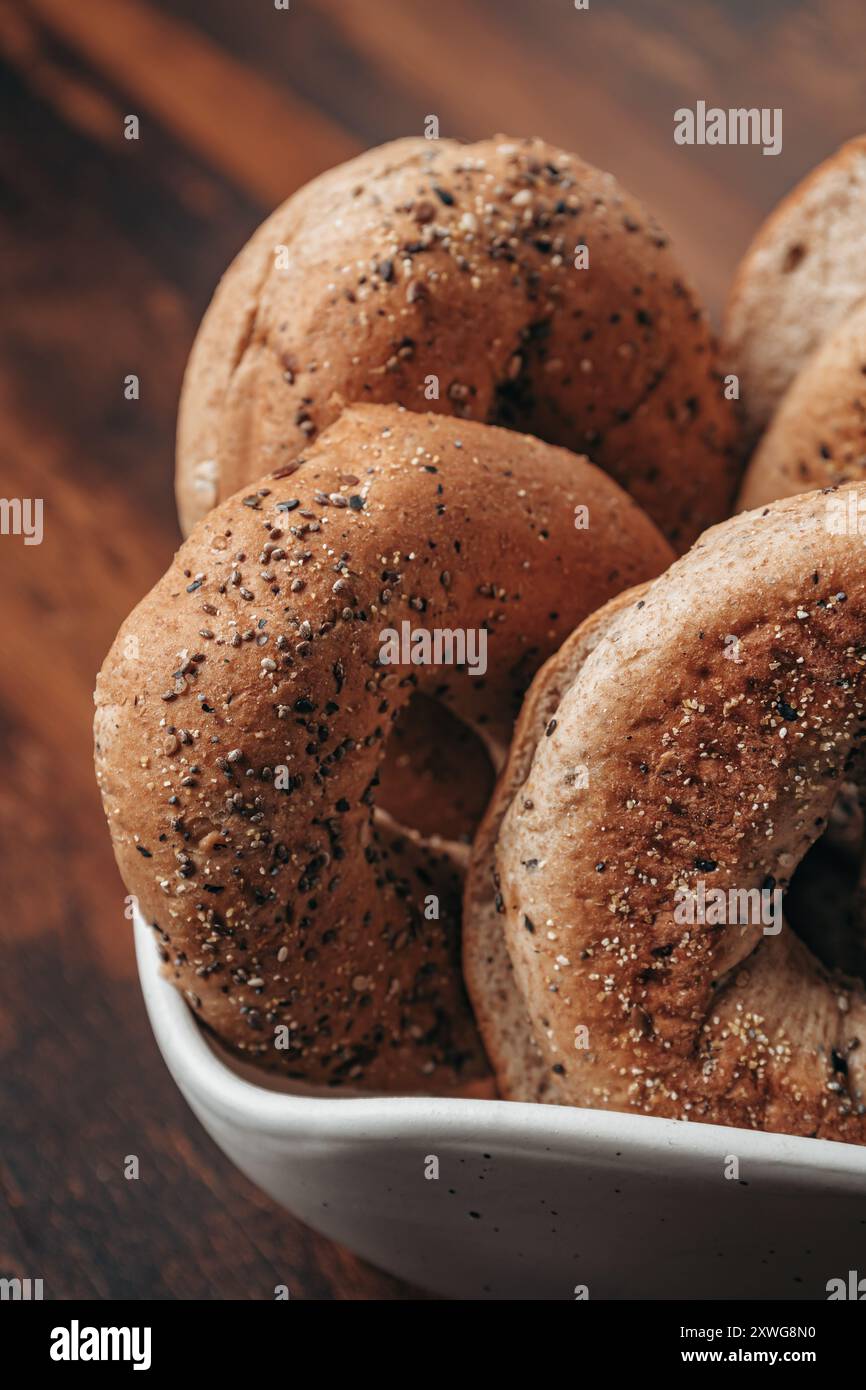 Toasted bagels hi-res stock photography and images - Alamy