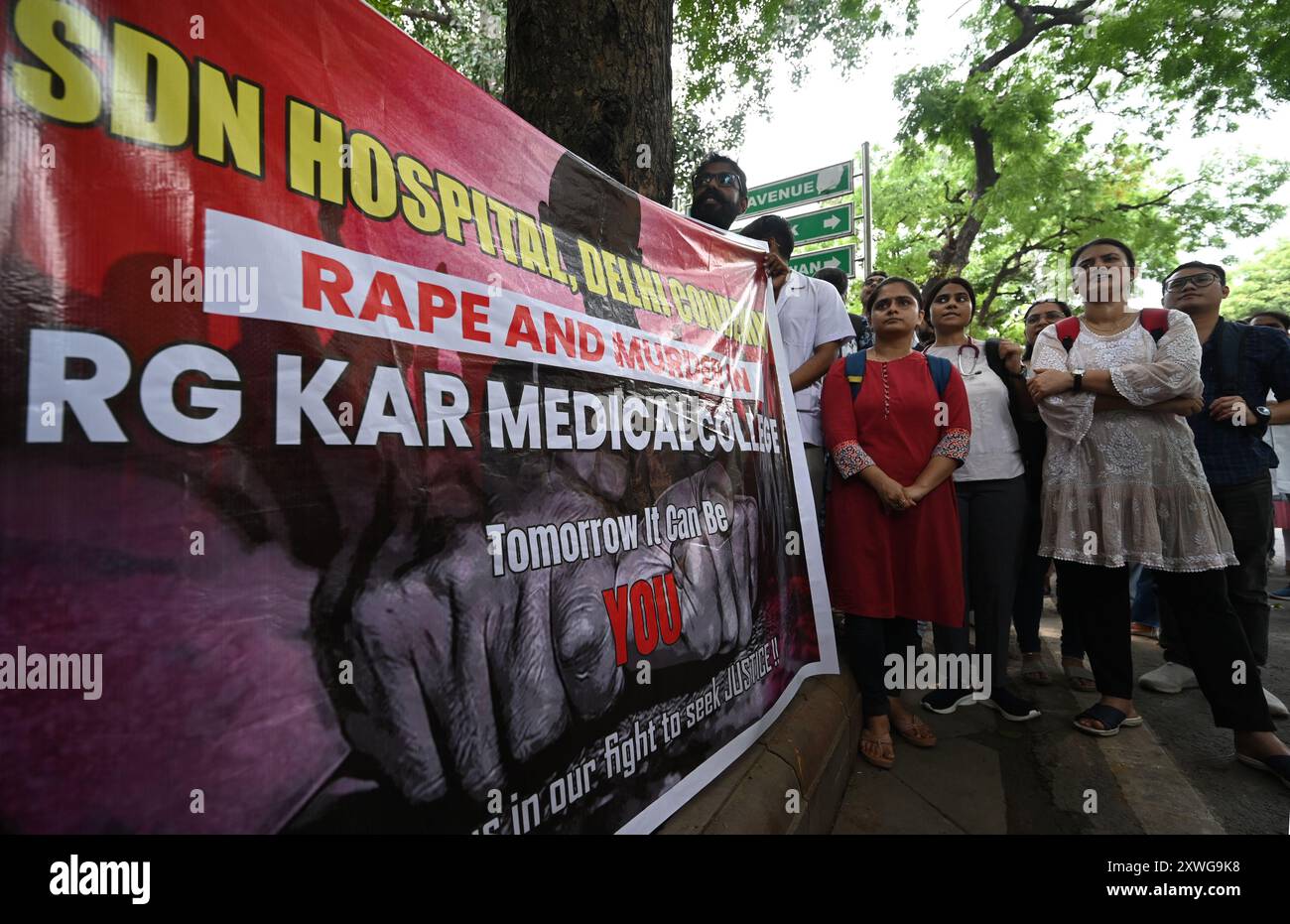 NEW DELHI, INDIA - AUGUST 19: Resident Doctors shout slogans protesting ...