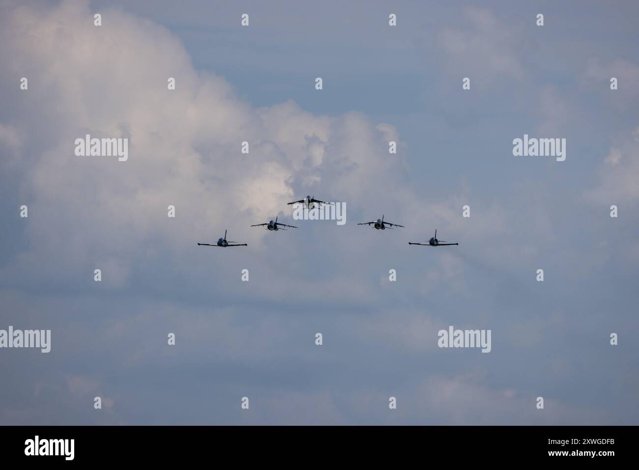 Kennedy Space Center, USA. 19th Aug, 2024. Jet flyover and briefing ...