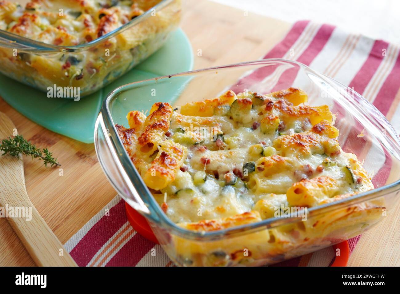 Cooked food tupperware hi-res stock photography and images - Alamy