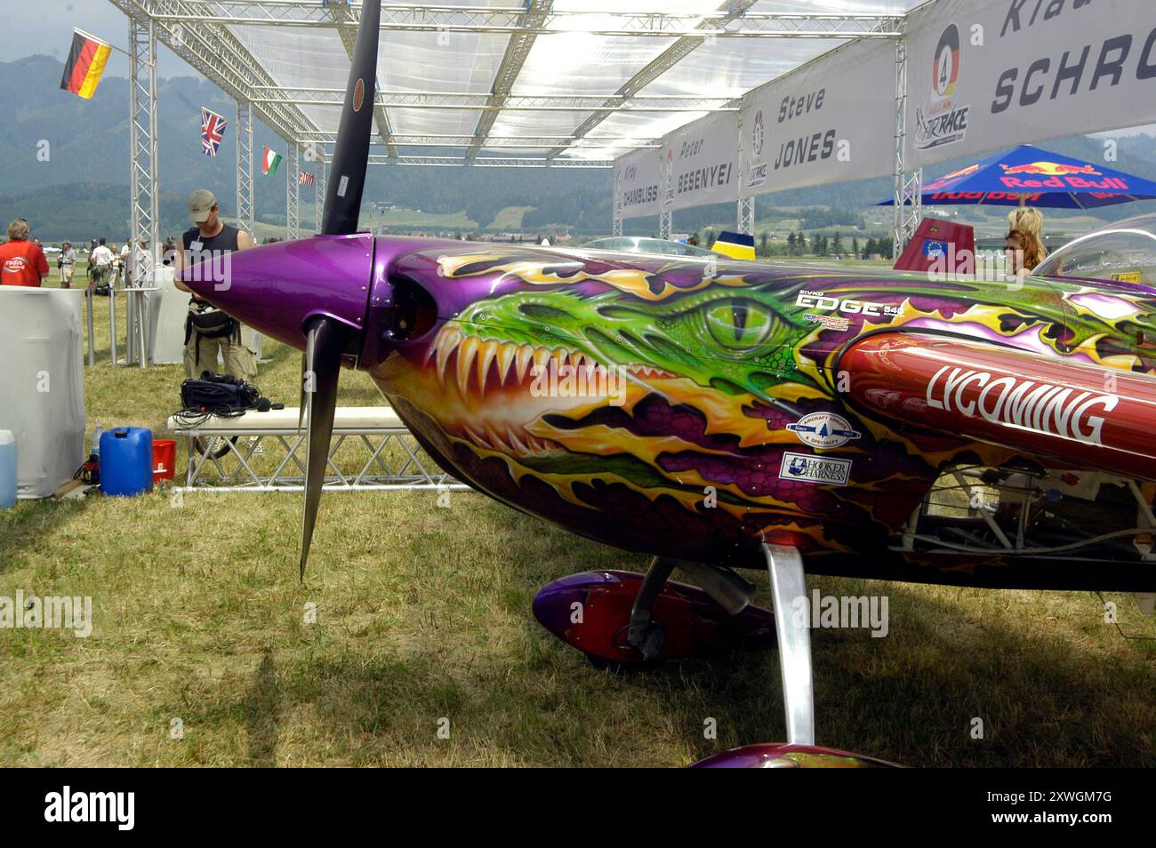 Aerobatics flying high skills hi-res stock photography and images - Alamy