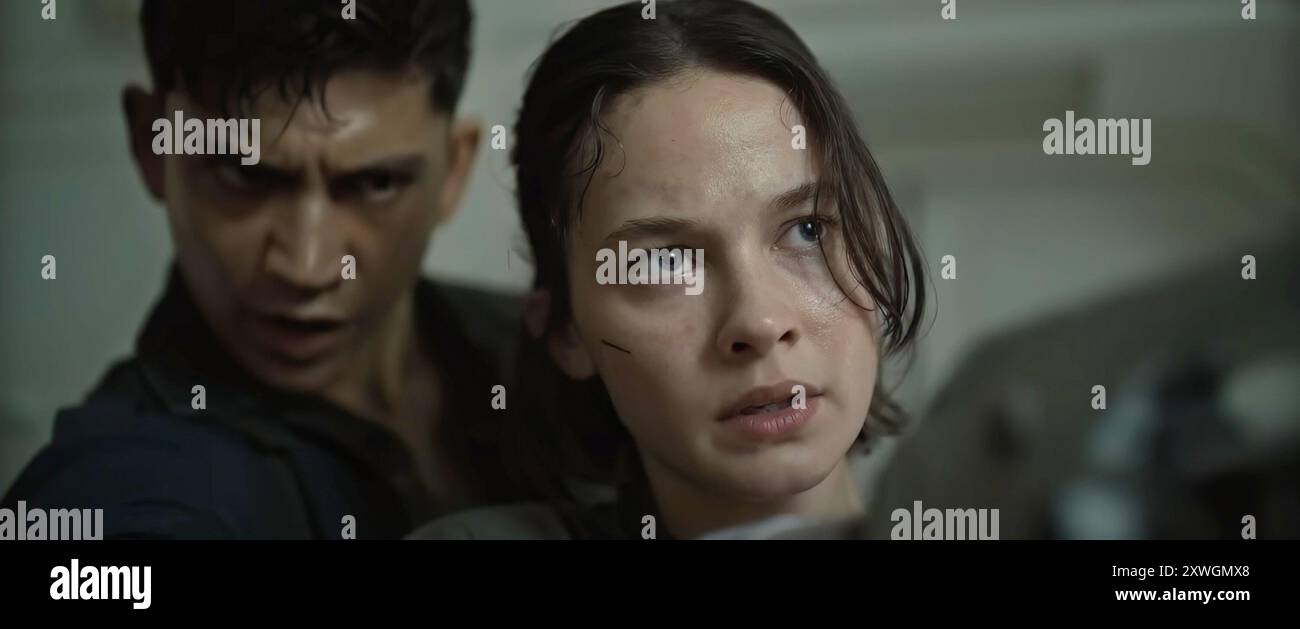 ALIEN: ROMULUS, from left: Archie Renaux, Cailee Spaeny, 2024. © Walt ...