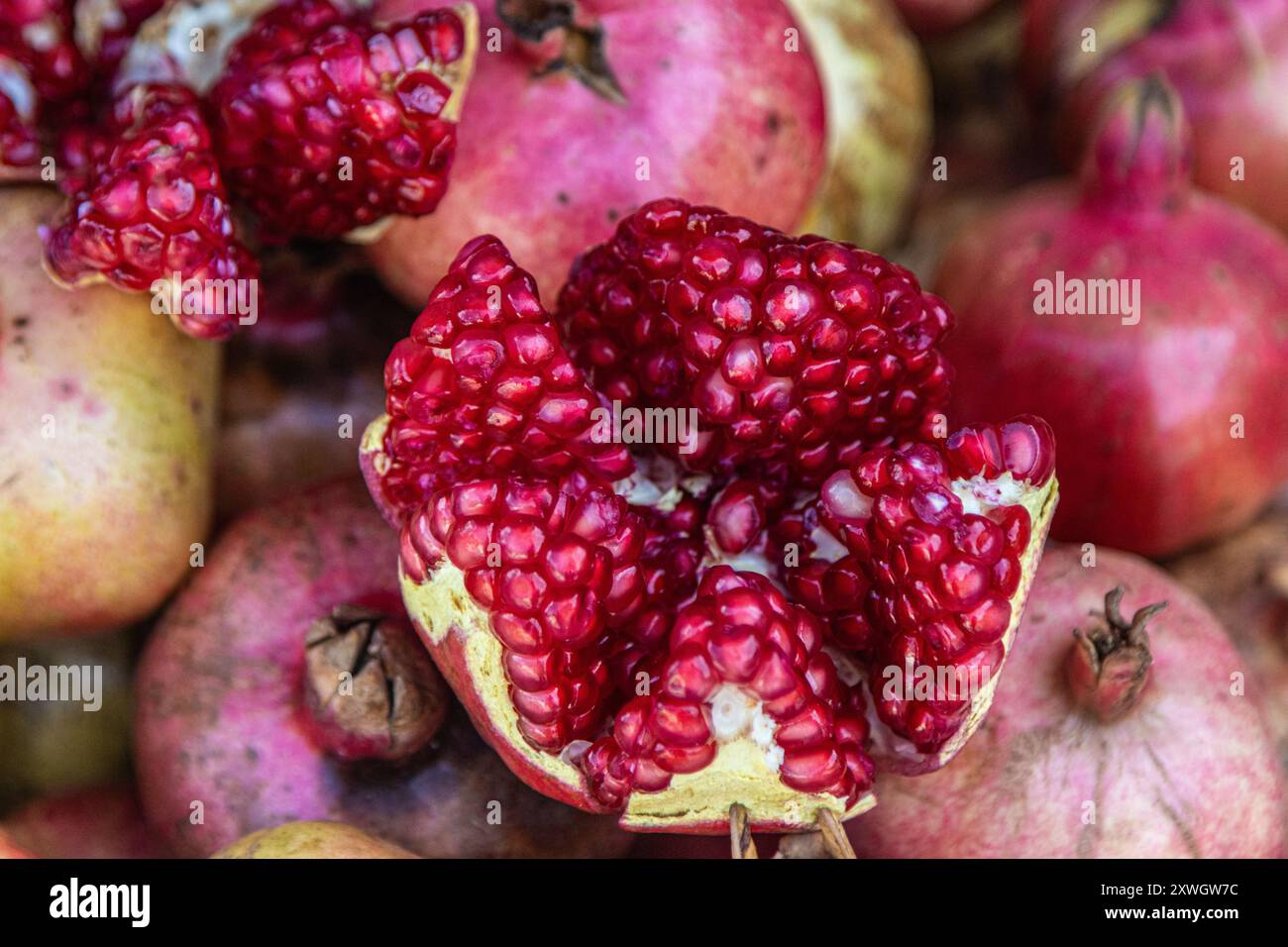 Red berry like fruits hi-res stock photography and images - Alamy