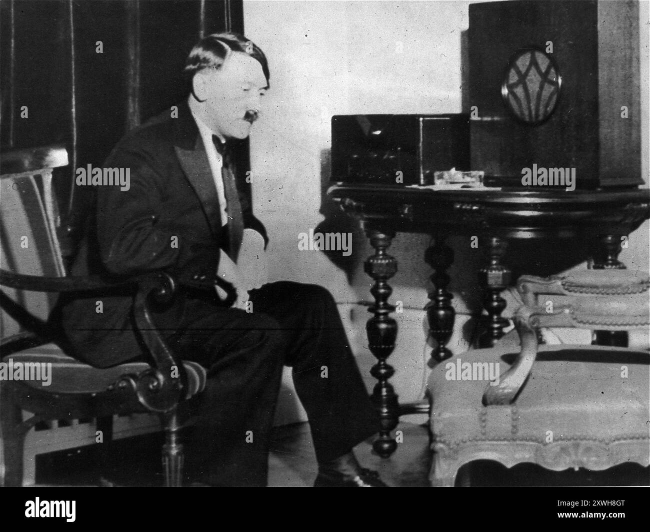 Radio nazis hi-res stock photography and images - Alamy