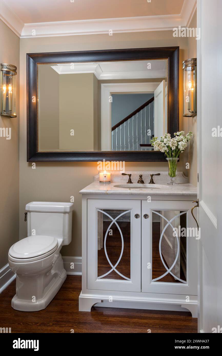 Toto undermount sink hi-res stock photography and images - Alamy