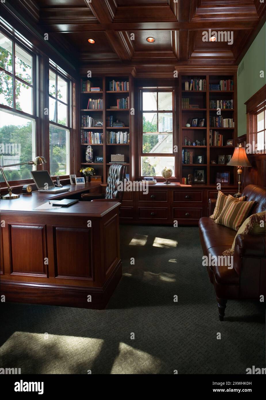 Study with dark wood desk and built in shelves hi-res stock photography and images - Alamy