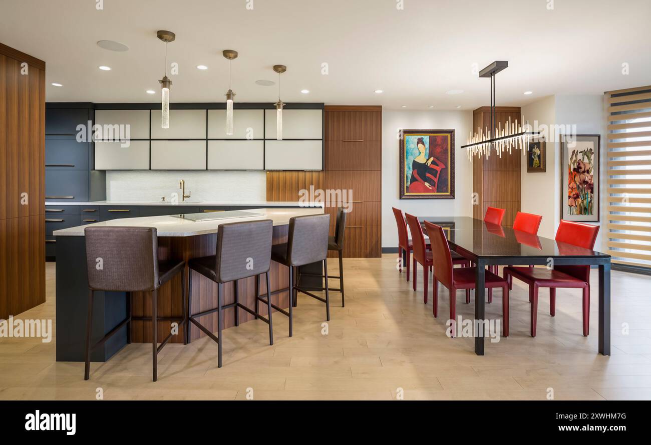 Modern kitchen and dining room area Stock Photo - Alamy