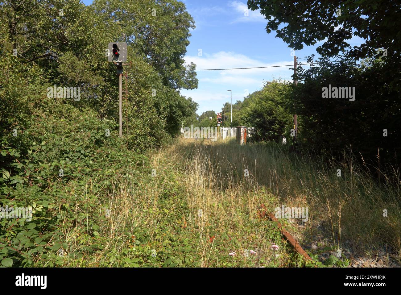 Track circuited crossing hi-res stock photography and images - Alamy