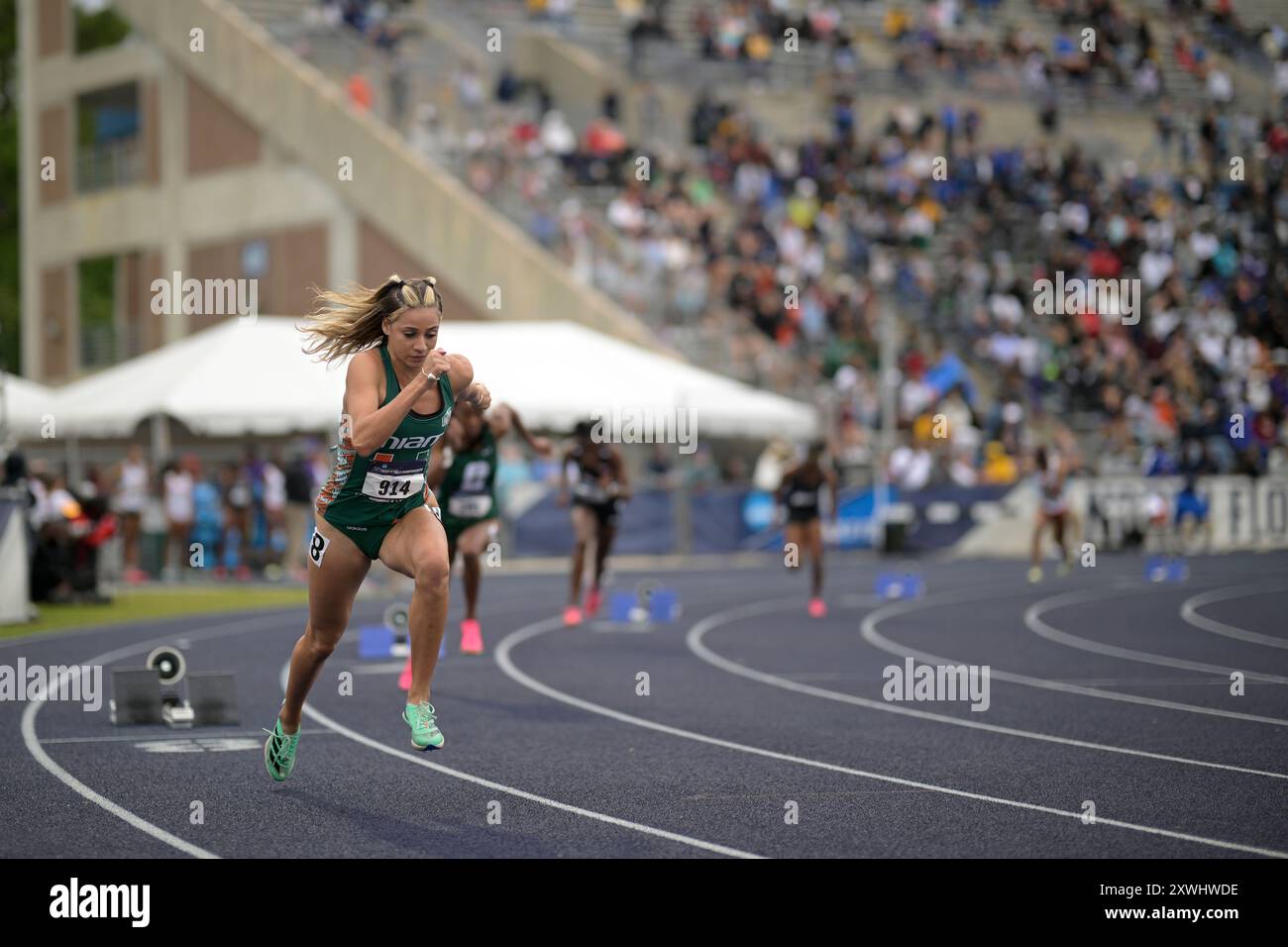 Miami Moriah Oliveira (914) during the Women's 4X400 meter relay at the ...
