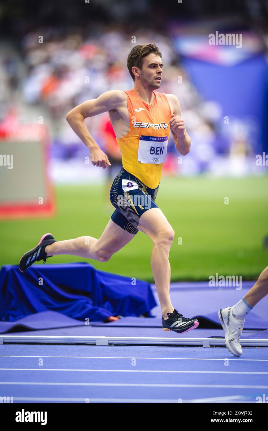 Adrián Ben participating in the 800 meters at the Paris 2024 Olympic ...