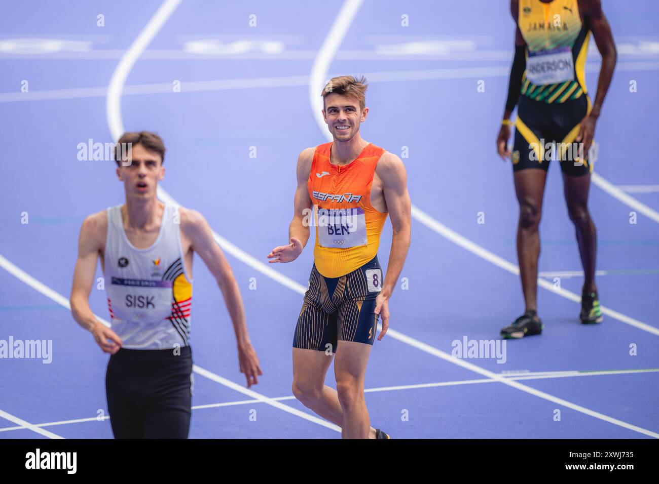 Adrián Ben participating in the 800 meters at the Paris 2024 Olympic ...