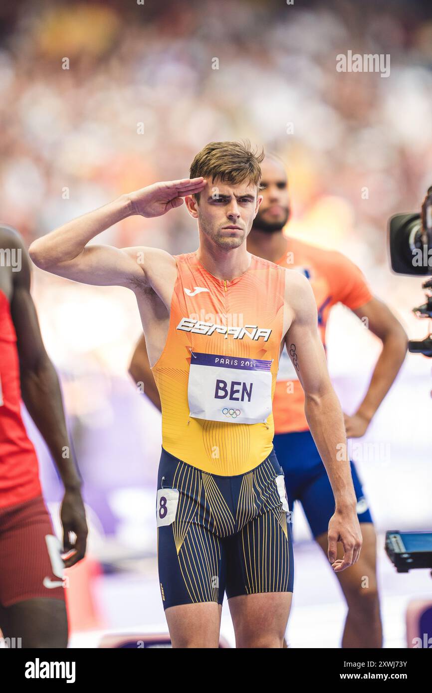 Adrián Ben participating in the 800 meters at the Paris 2024 Olympic ...