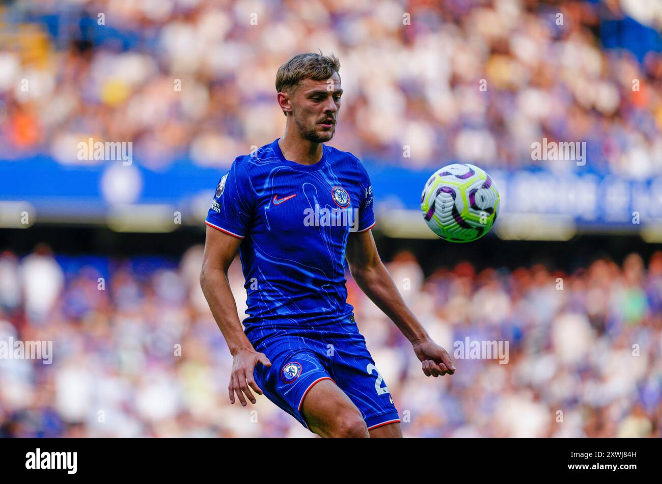 Chelsea's Kiernan Dewsbury-Hall during the English Premier League ...