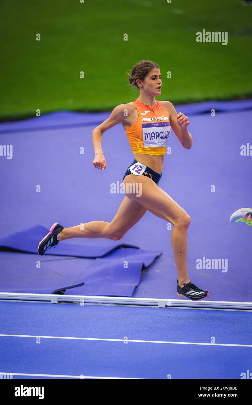 Agueda Marques participating in the 1500 meters at the Paris 2024 ...