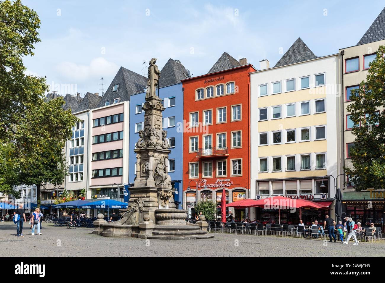 Cologne, Germany - September 28, 2023: Old Market Square (Alter Markt ...