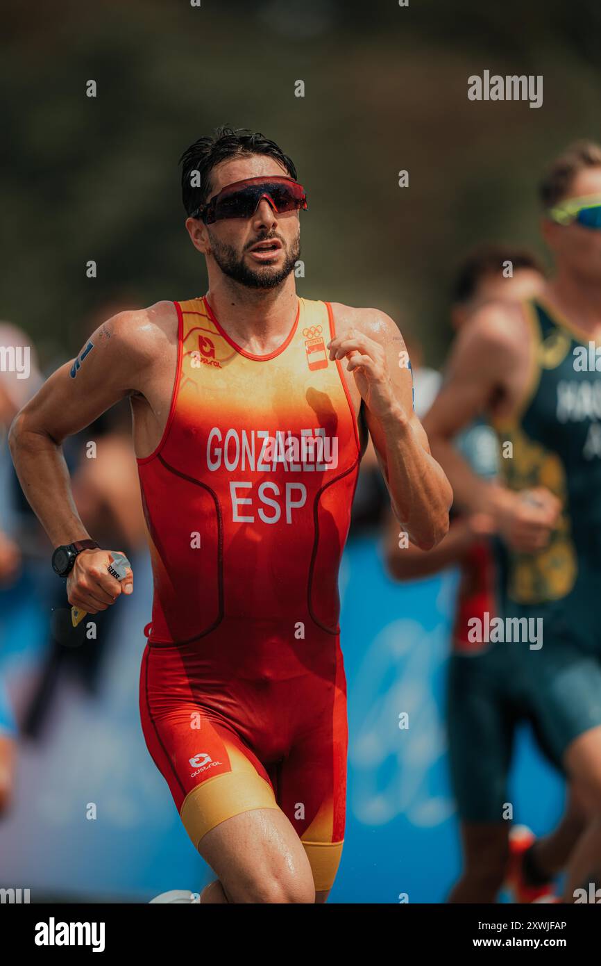 Alberto Gonzalez participating in the Triathlon at the Paris 2024 ...