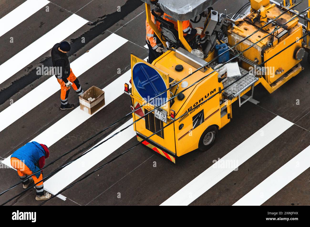 2019: Borum Master 2000 line marking AI robotic big machine, painting a ...