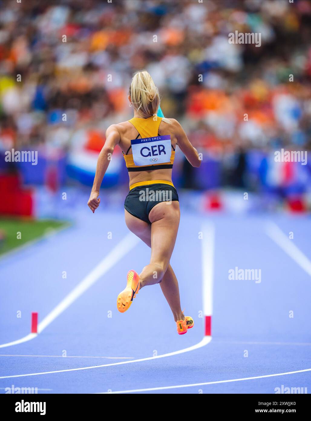 Alica Schmidt participating in the 4X400 meters relay at the Paris 2024 ...