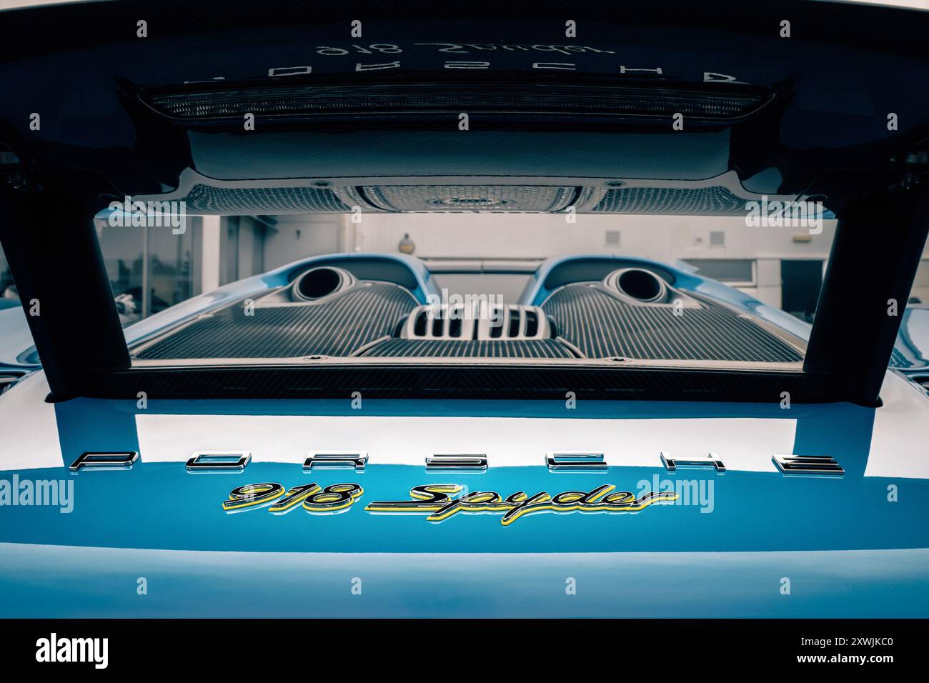 Porsche 918 Spyder - Rear Wing Stock Photo - Alamy