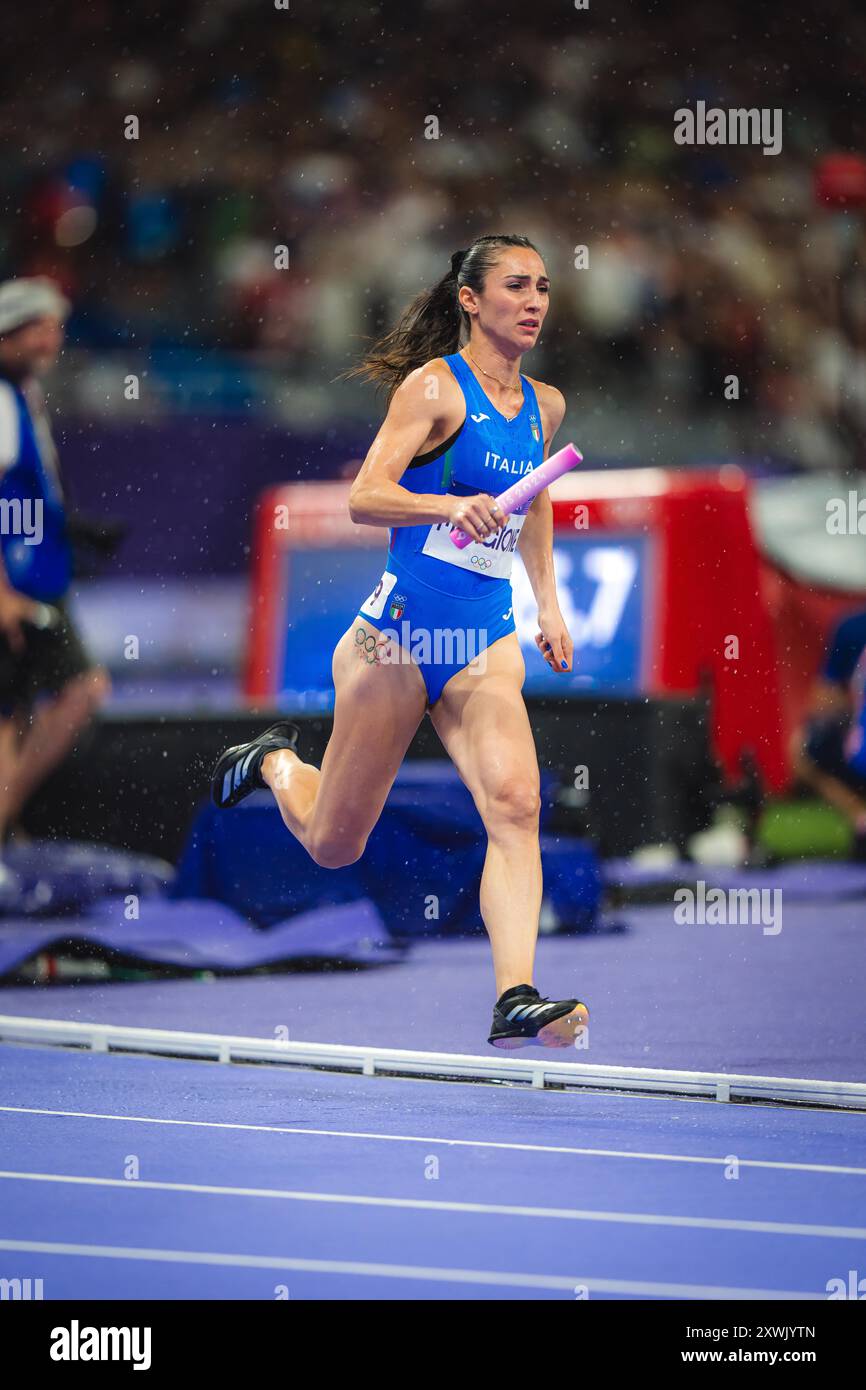 Alice Mangione participating in the 4x400 meters relay at the Paris ...