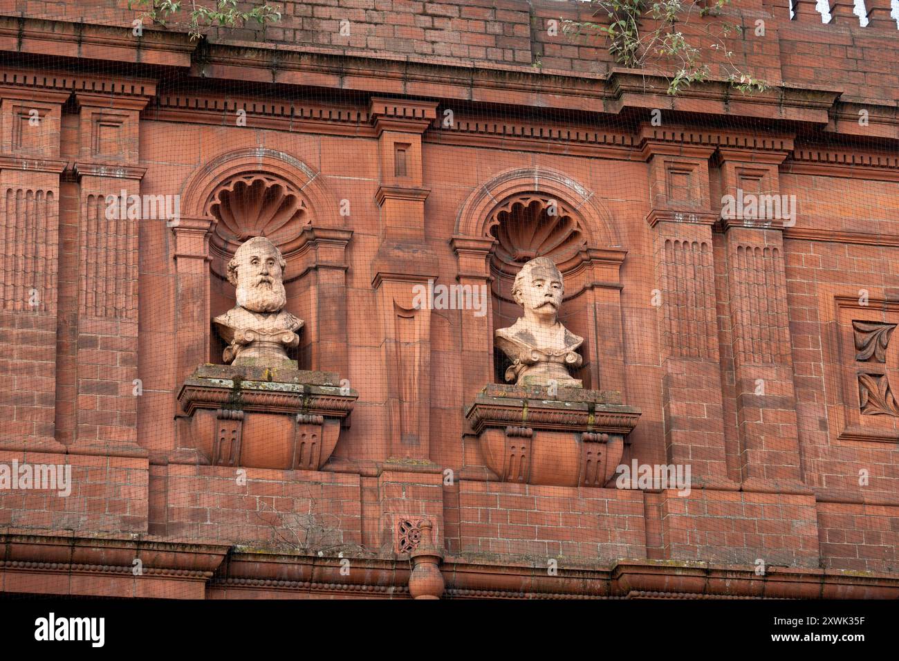 Alderman Williams and Alderman Lloyd busts, Museum and Art Gallery ...