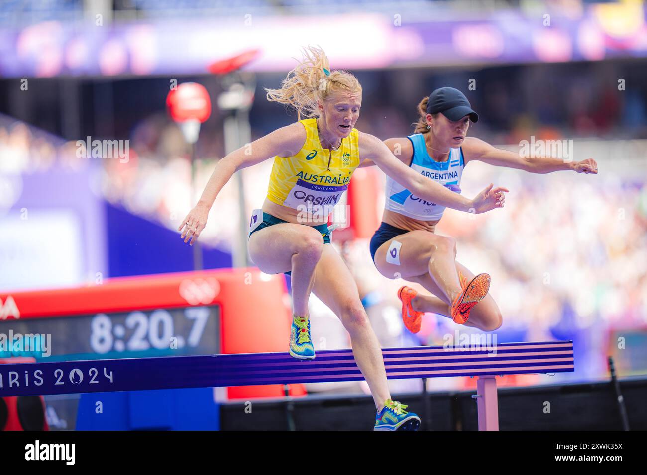 Amy Cashin participating in the 3000m Steeplechase at the Paris 2024 ...