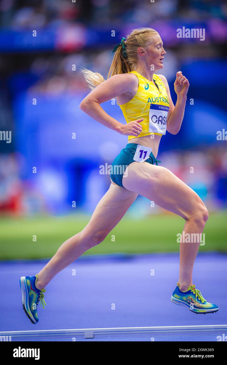 Amy Cashin participating in the 3000m Steeplechase at the Paris 2024 ...