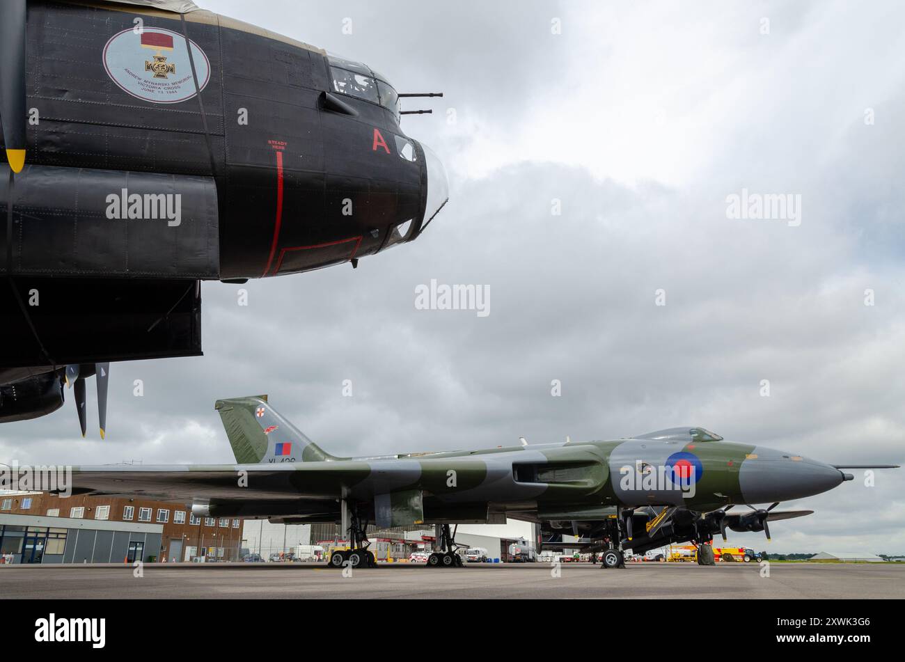 Warplane lineage hi-res stock photography and images - Alamy