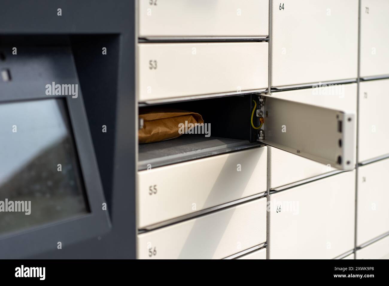 Parcel locker service hi-res stock photography and images - Alamy