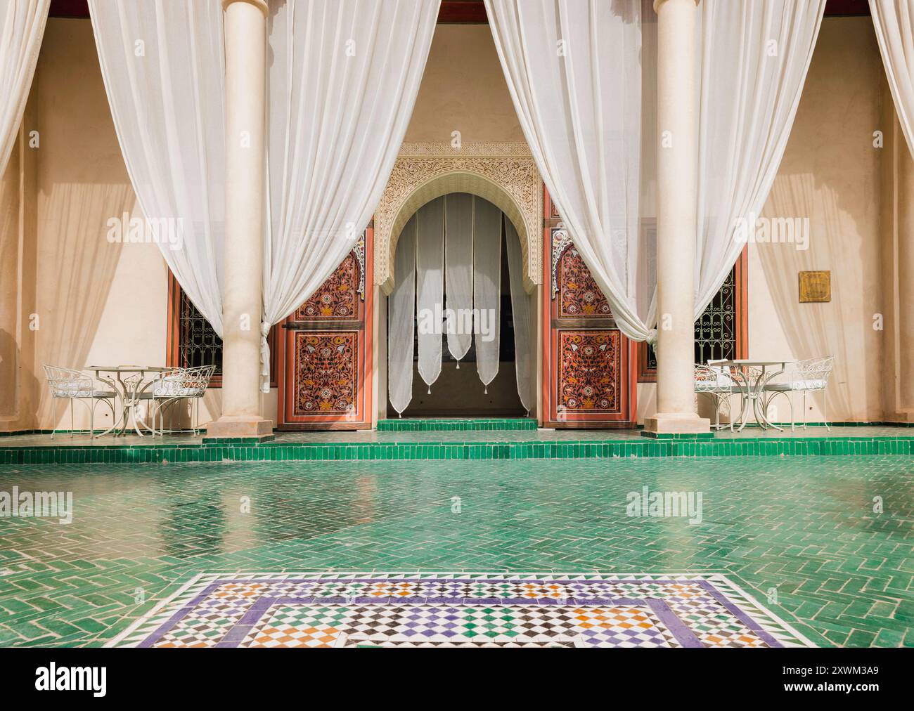 Decorative moroccan tiles hi-res stock photography and images - Alamy