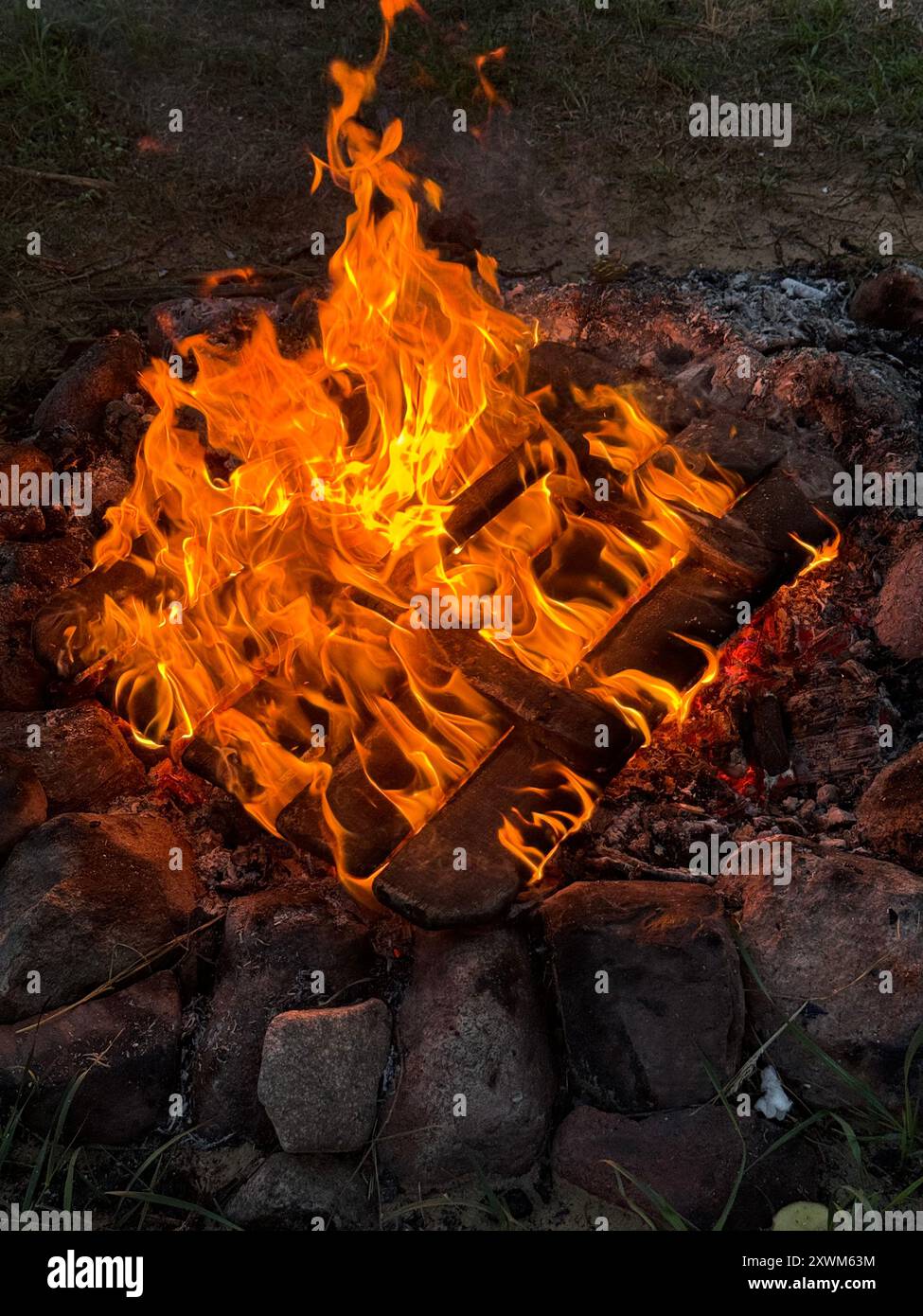 Vertical video campfire burning night hi-res stock photography and ...