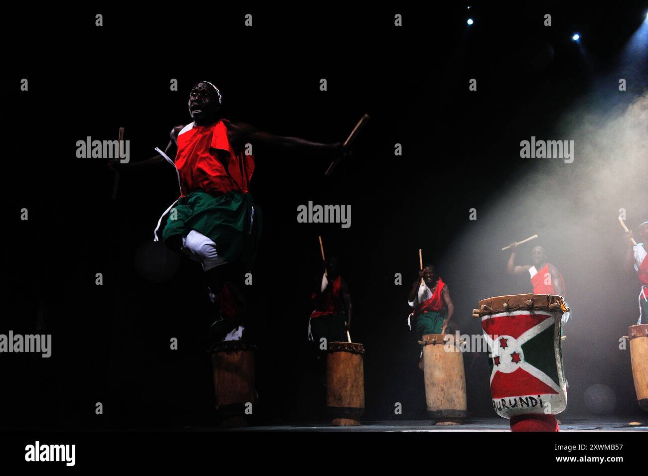 The royal drummers from Burundi, rhythms, music, ethnic, strong African ...