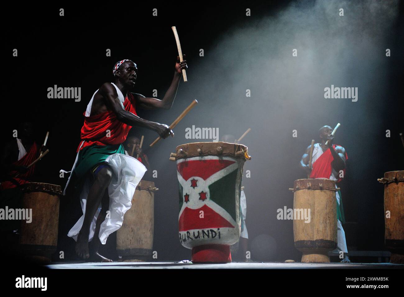 The royal drummers from Burundi, rhythms, music, ethnic, strong African ...