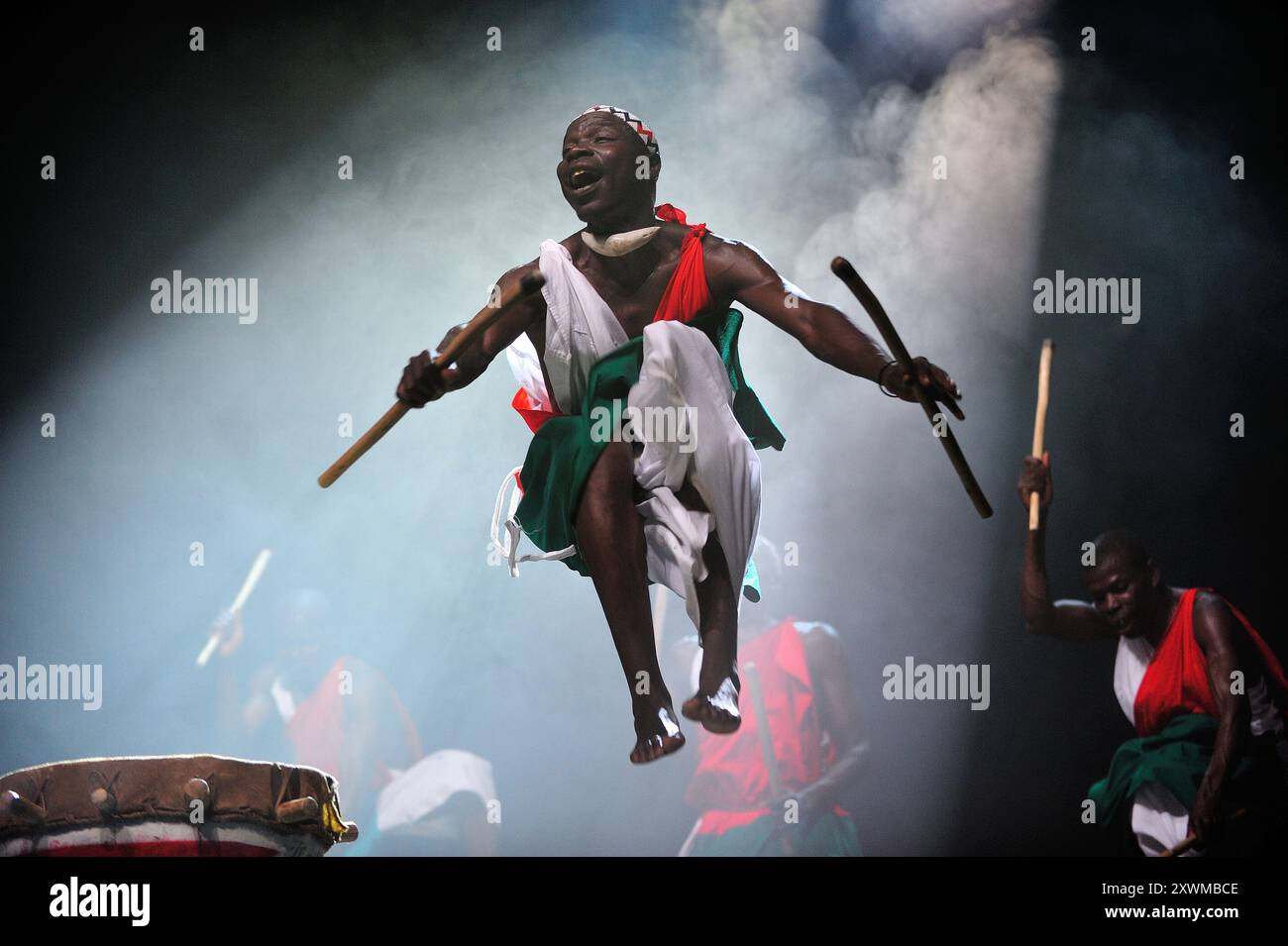 The royal drummers from Burundi, rhythms, music, ethnic, strong African ...