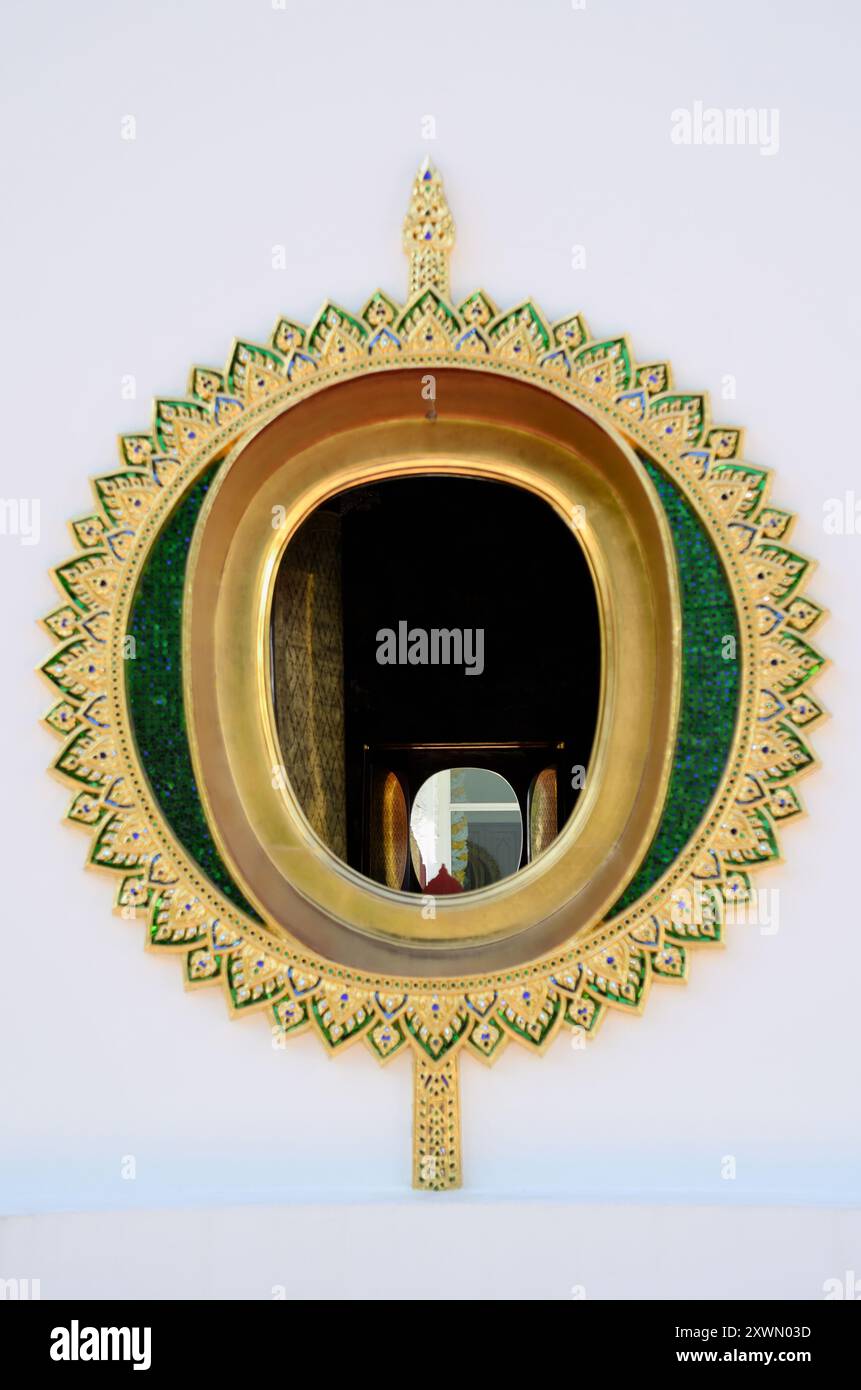 Wat Thong Noppakhun, Bangkok, Thailand, Asia Stock Photo - Alamy