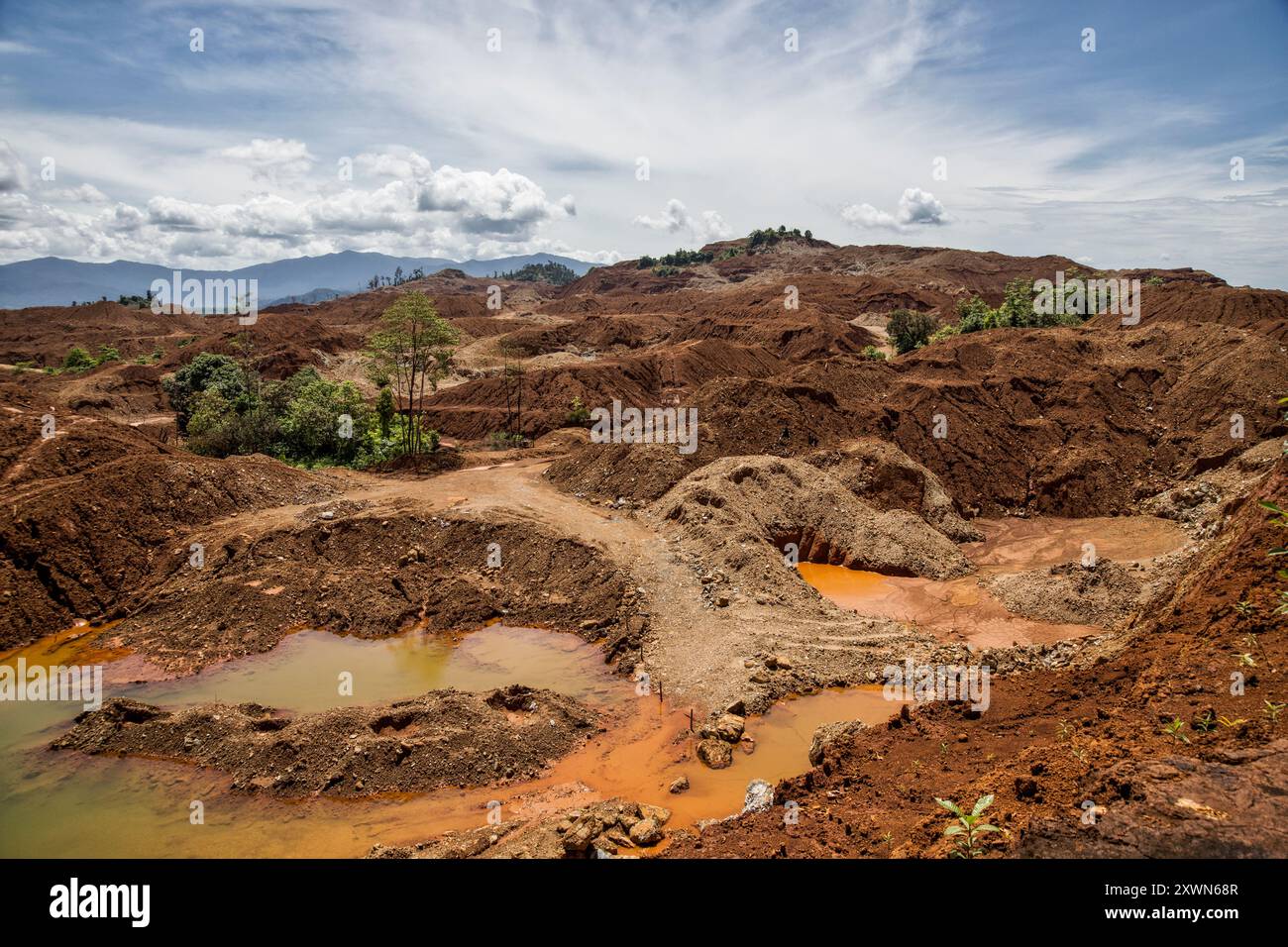 Nickel mining sulawesi hi-res stock photography and images - Alamy