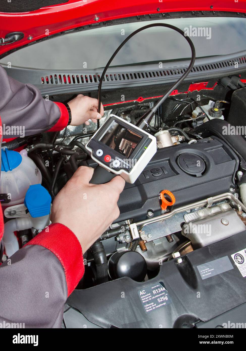 Endoscope equipment hi-res stock photography and images - Alamy