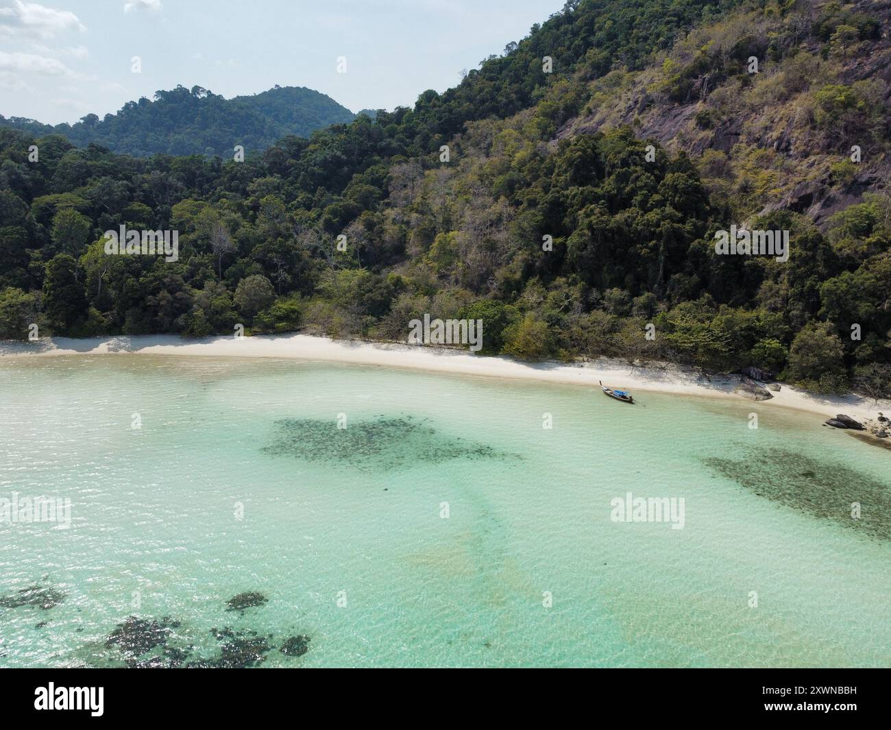 Aerial view of a tropical beach in Koh Ra Wi with white sand, turquoise ...