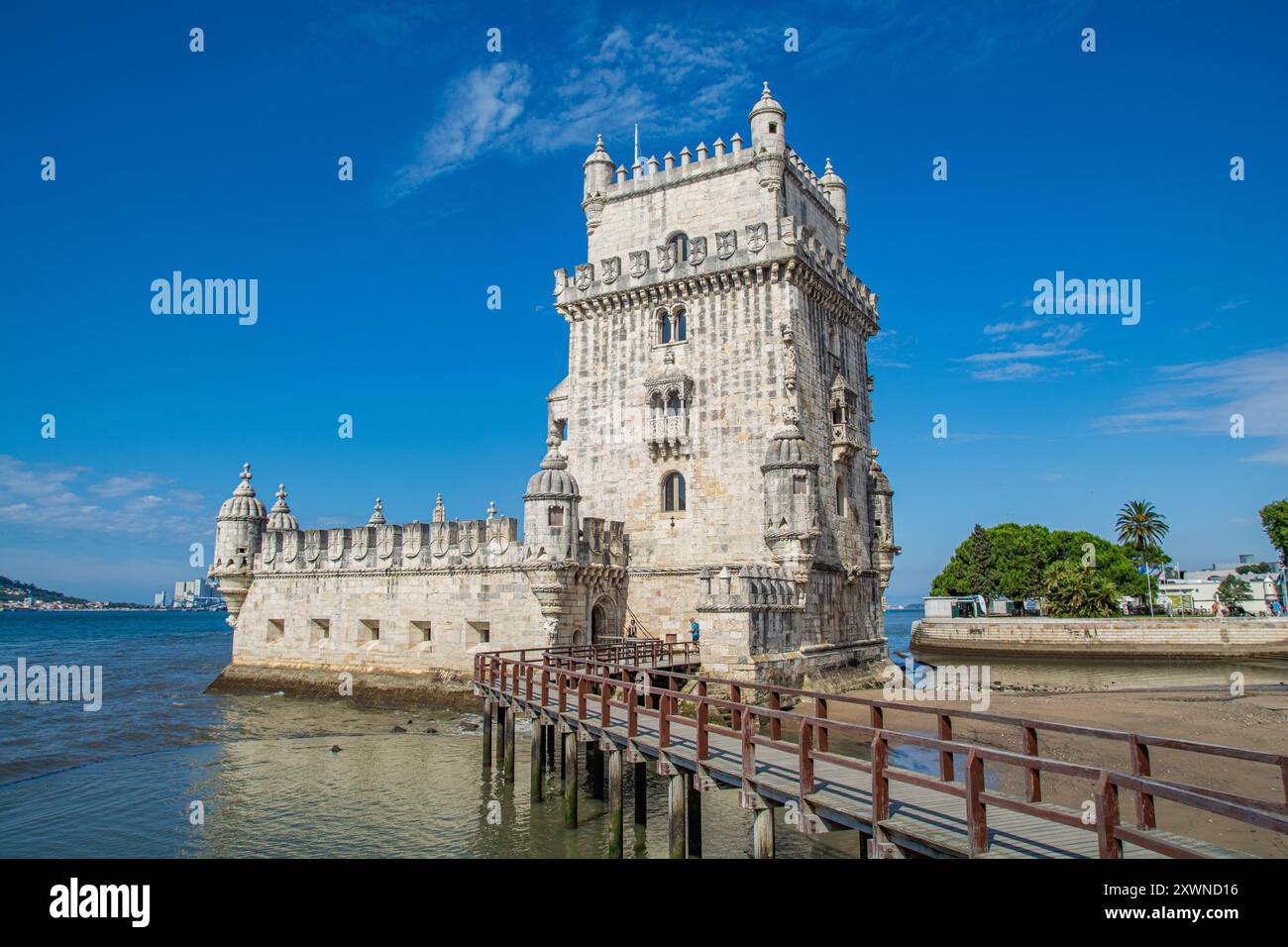 Sixteenth century tower fishing hi-res stock photography and images - Alamy