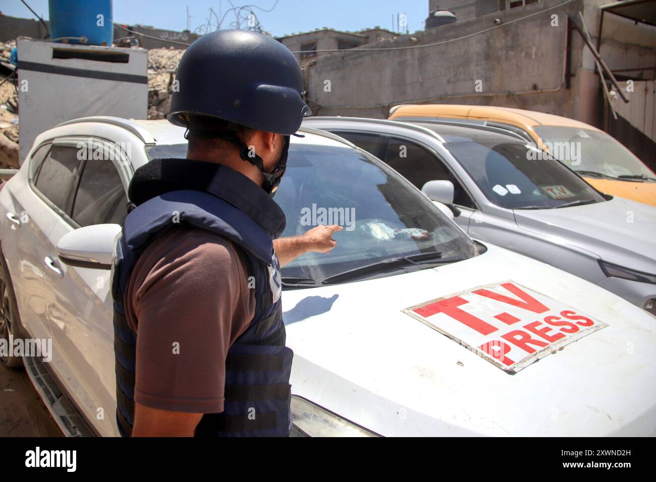 Trt tv hi-res stock photography and images - Alamy