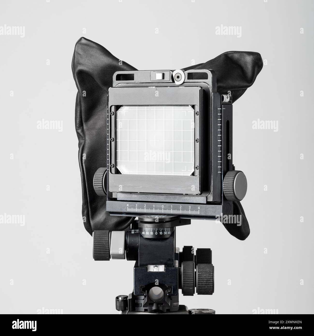 Plate camera ground glass hi-res stock photography and images - Alamy