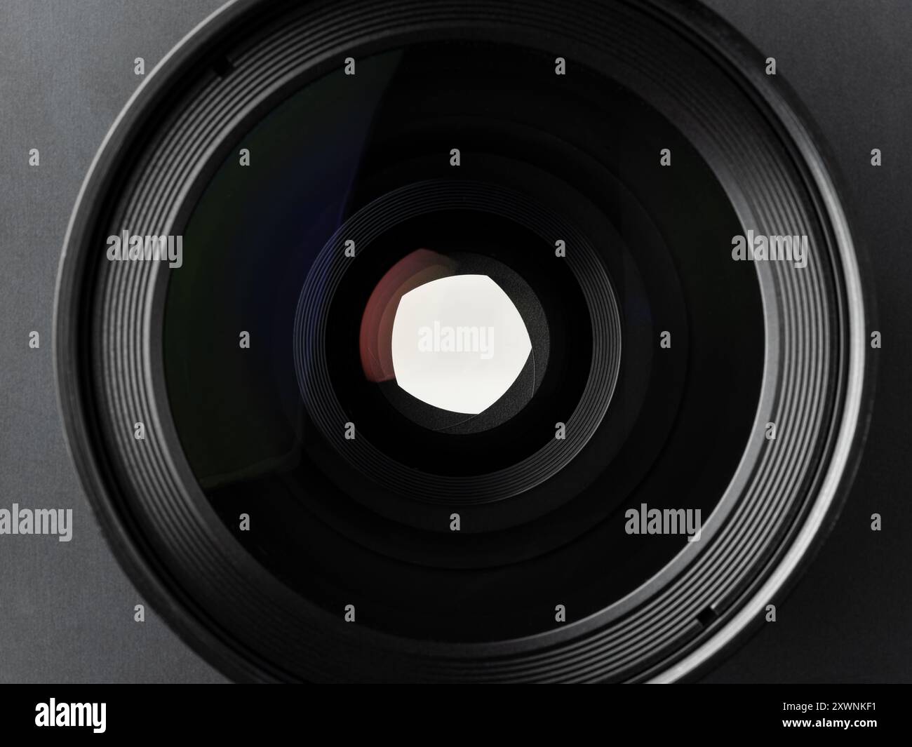 Aperture of lens Stock Photo - Alamy