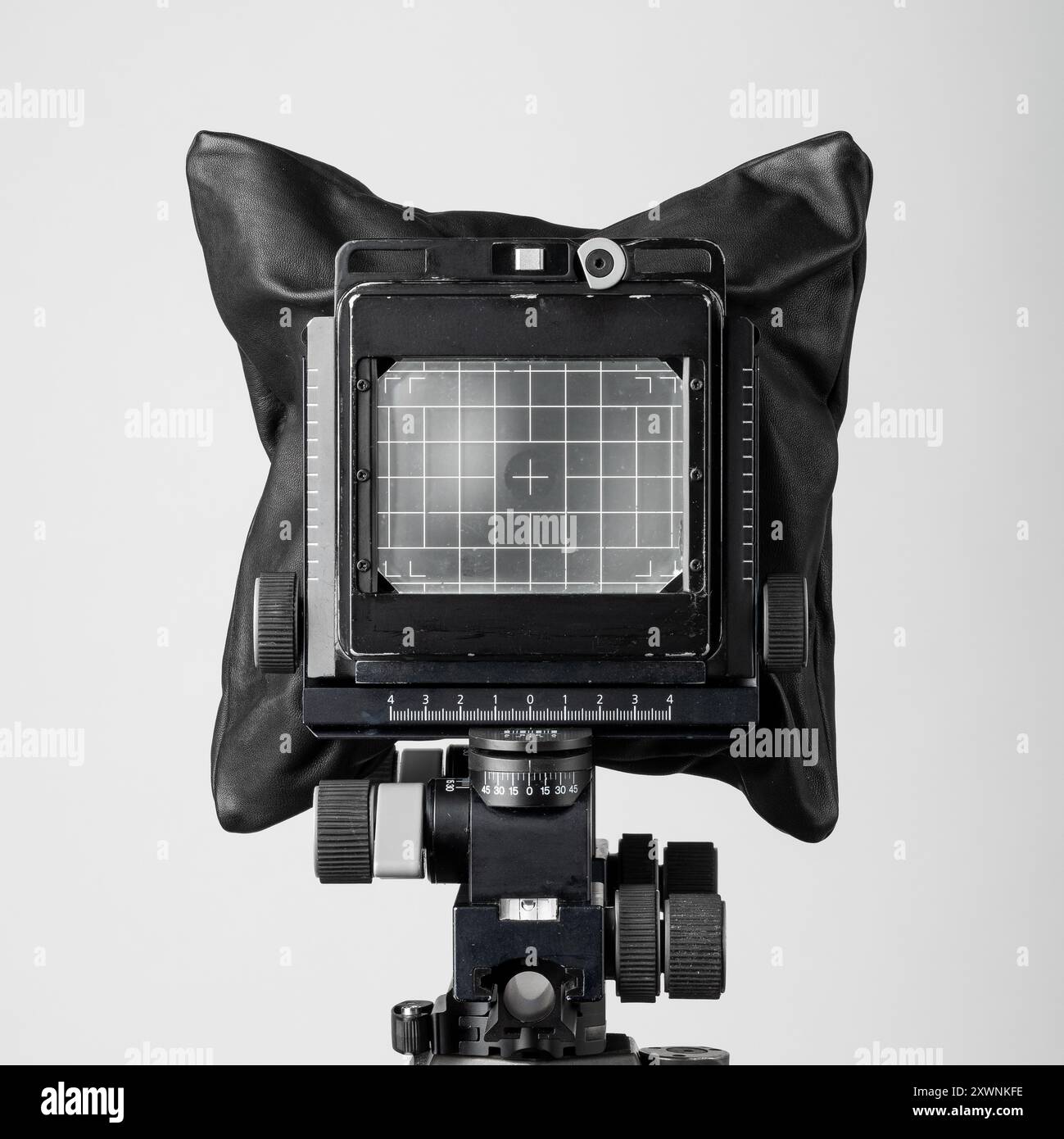 Plate camera ground glass hi-res stock photography and images - Alamy