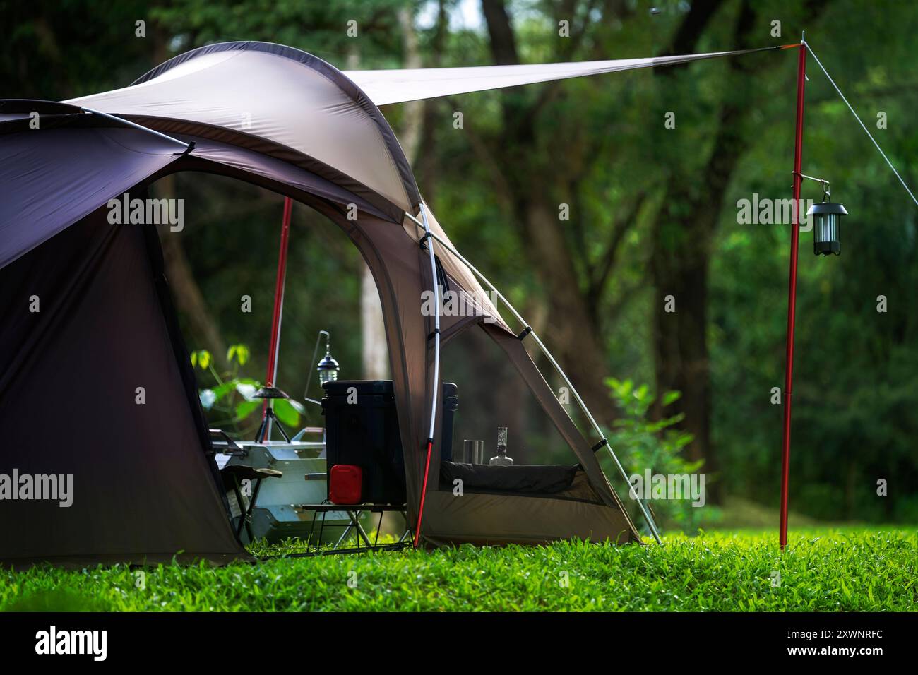Camping life with open sky hi-res stock photography and images - Alamy