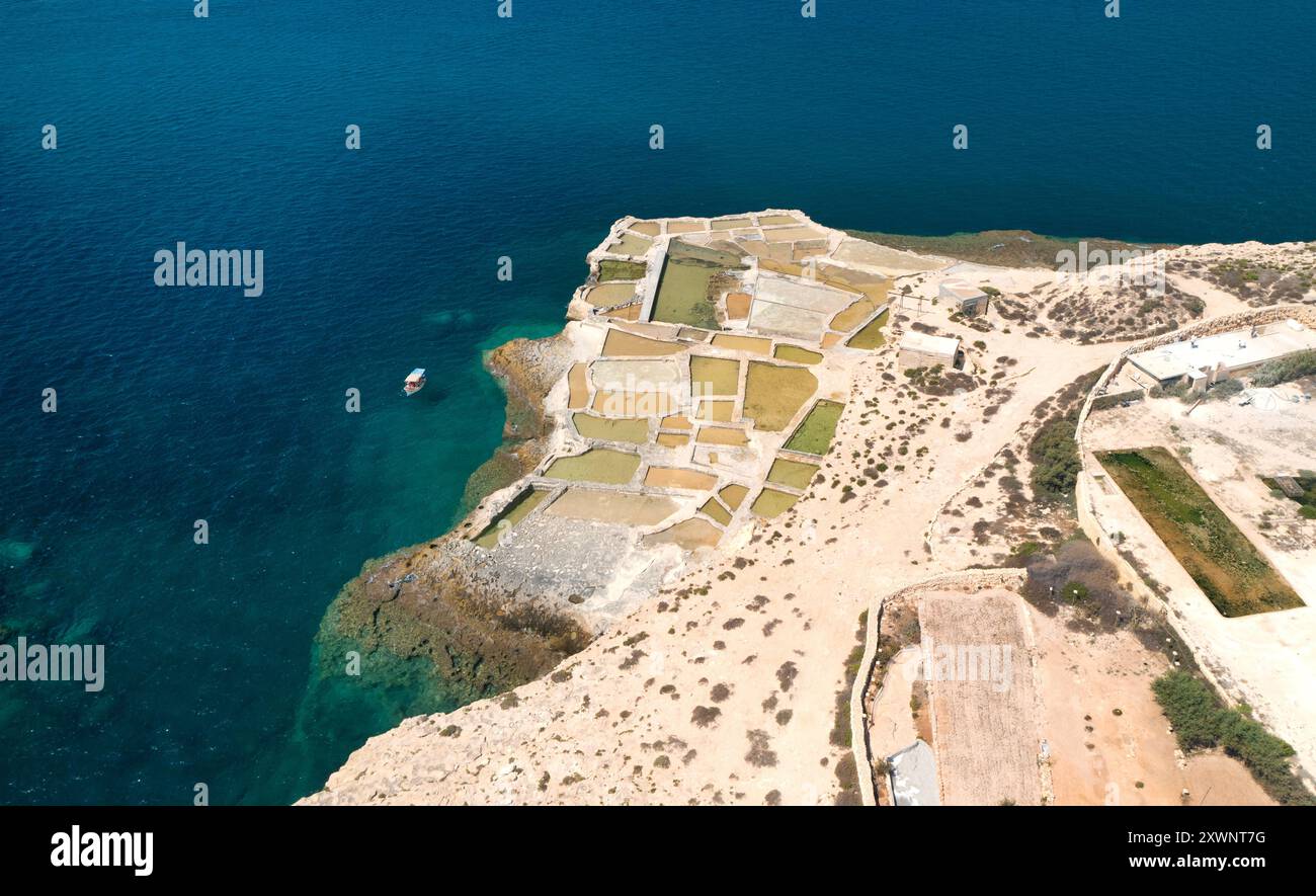 Delimara cliff hi-res stock photography and images - Alamy