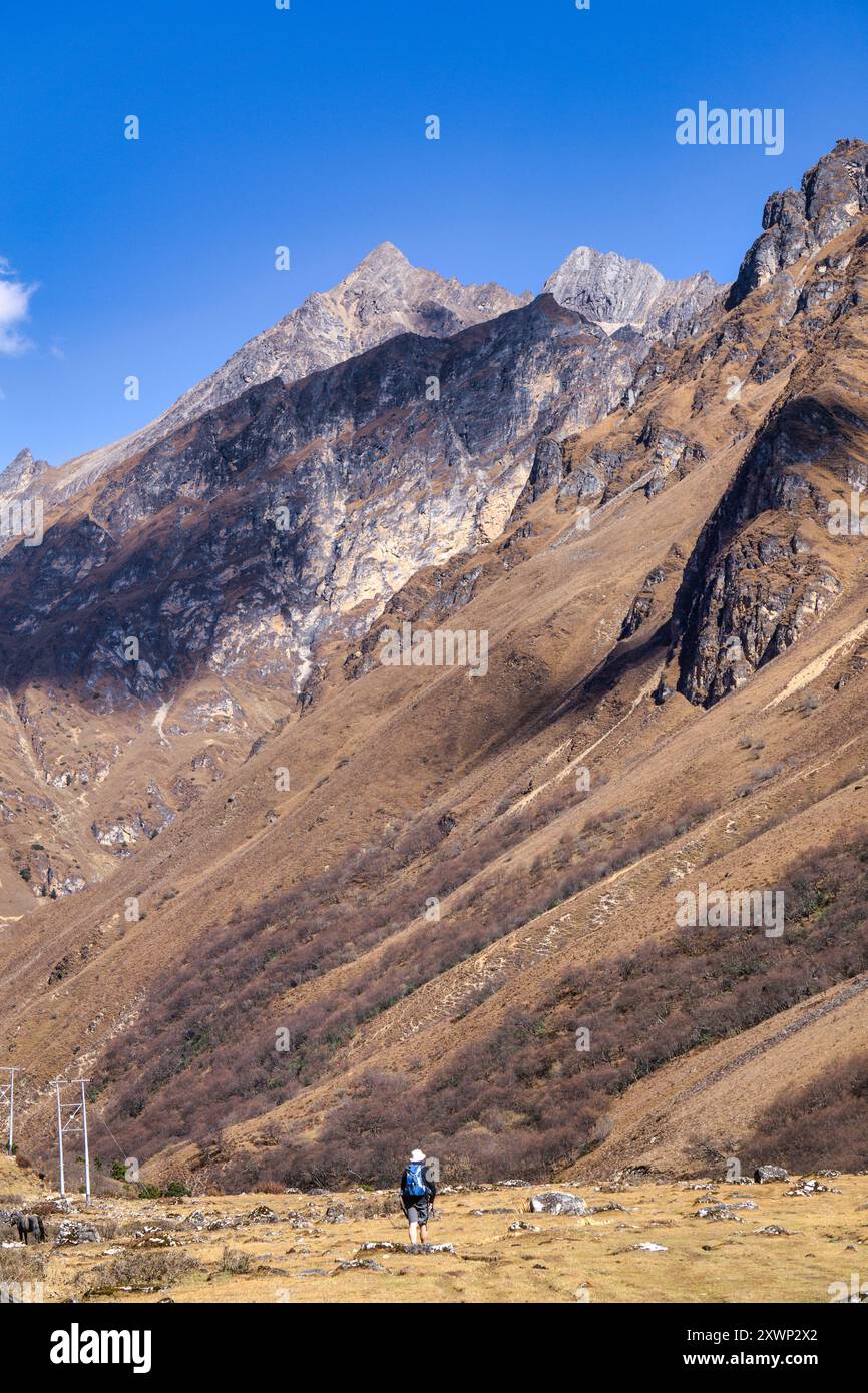 Chomholari trek hi-res stock photography and images - Alamy