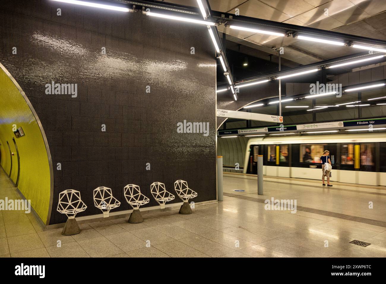 Budapest Metro Station Stock Photo - Alamy