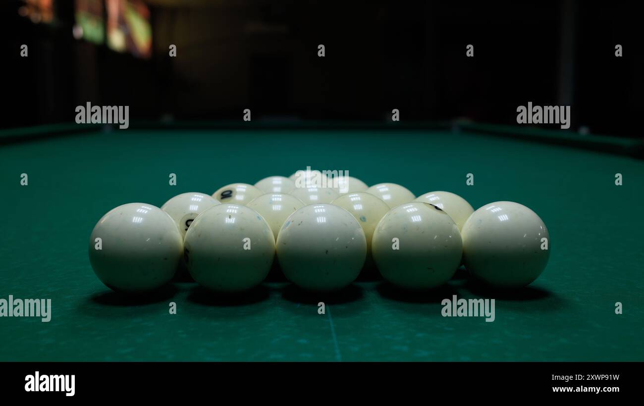 Snooker table hi-res stock photography and images - Alamy