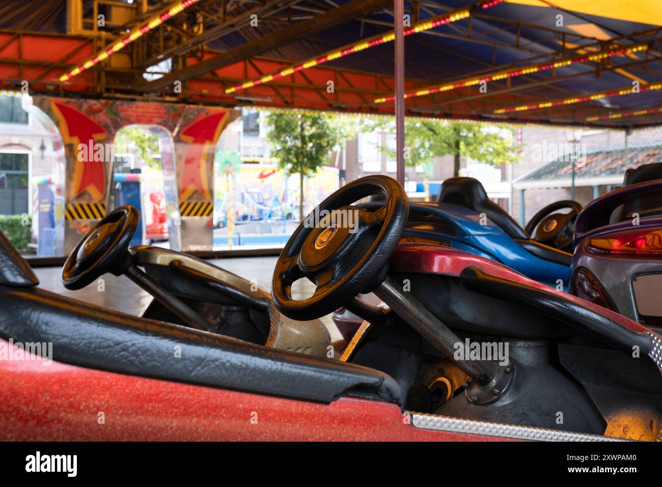 Two electric cars bumper hi-res stock photography and images - Alamy